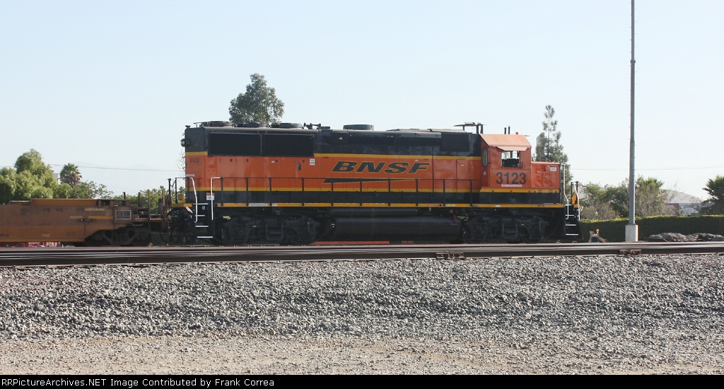 BNSF 3123 GP50